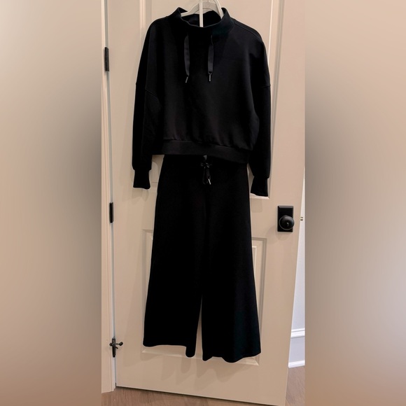 SPANX | Tops | Spanx Air Essentials Set Size Medium Black | Poshmark